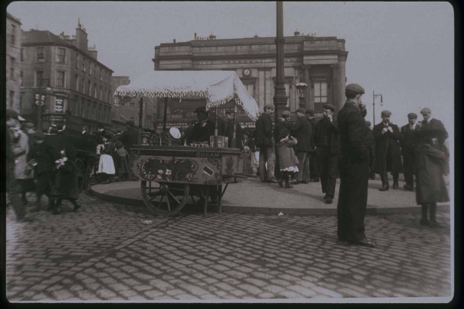 L’incontro: An archive of Italian life in Scotland - Historic ...